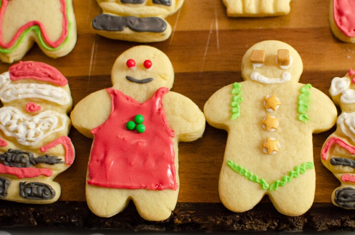 Iced Christmas Biscuits - How to Cut Out Shapes and Decorate Cookies