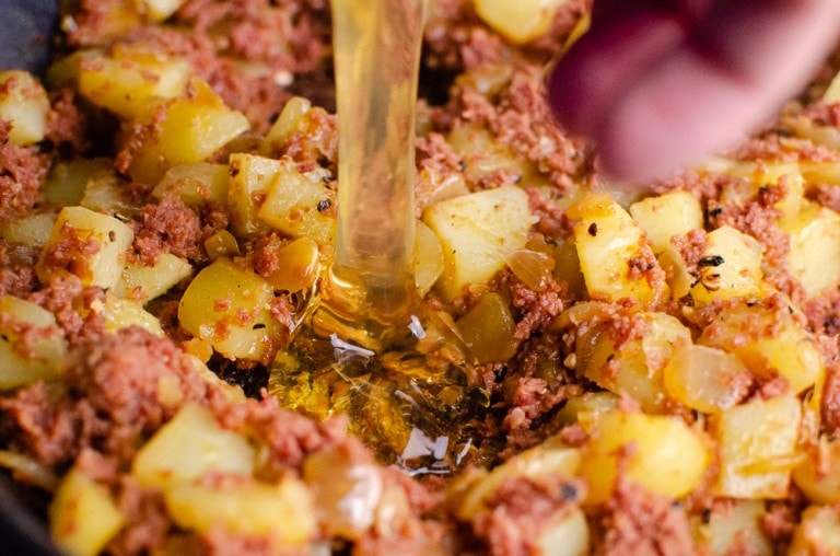 One-Pot Corned Beef Hash - British Breakfast, Lunch or Dinner Recipe