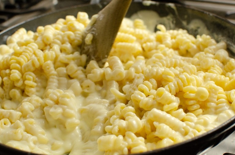 Easy Cheesy Pasta Bake - Step by step guide by Flawless Food