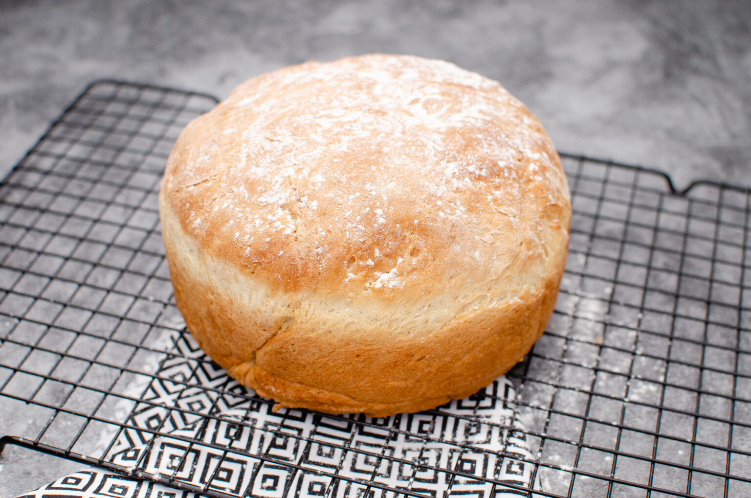 Homemade Bread - White Cob Loaf - Easy, simple English recipe