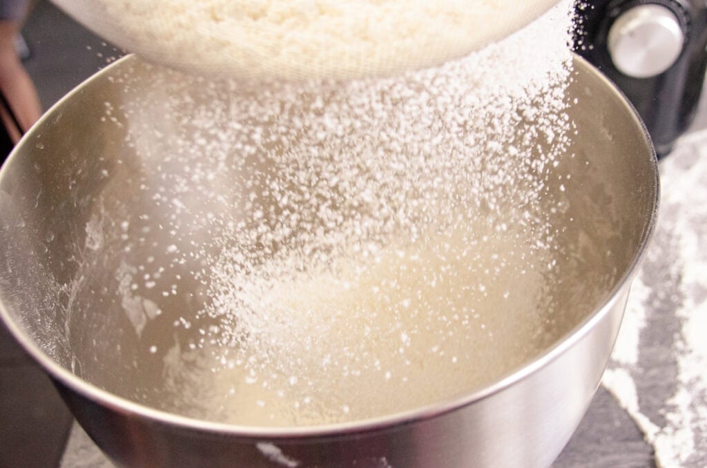Pie Mash and Liquor - Homemade London Recipe by Flawless Food