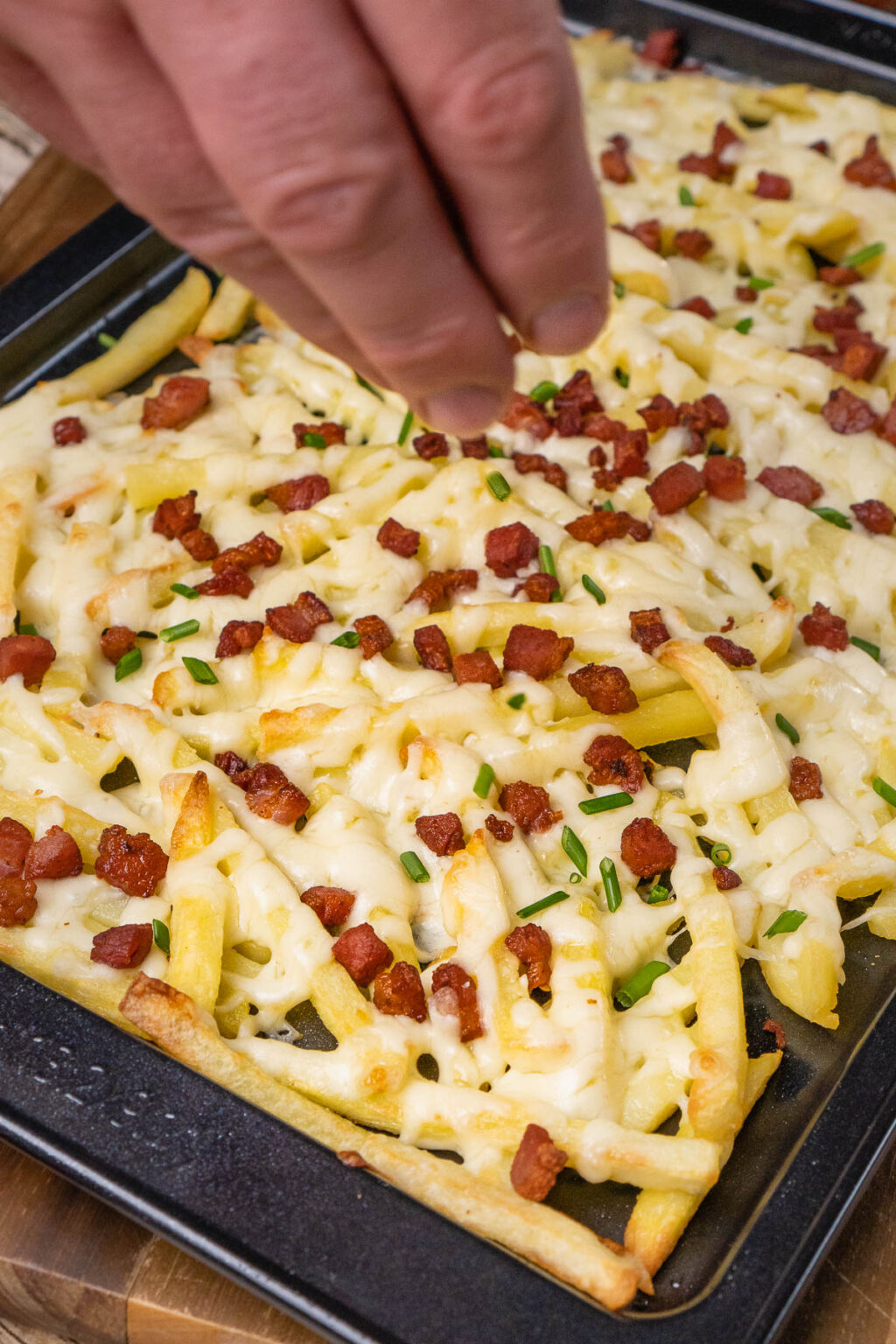 Cheesy Chips (Bacon and Cheese Loaded Fries) - Easy Recipe