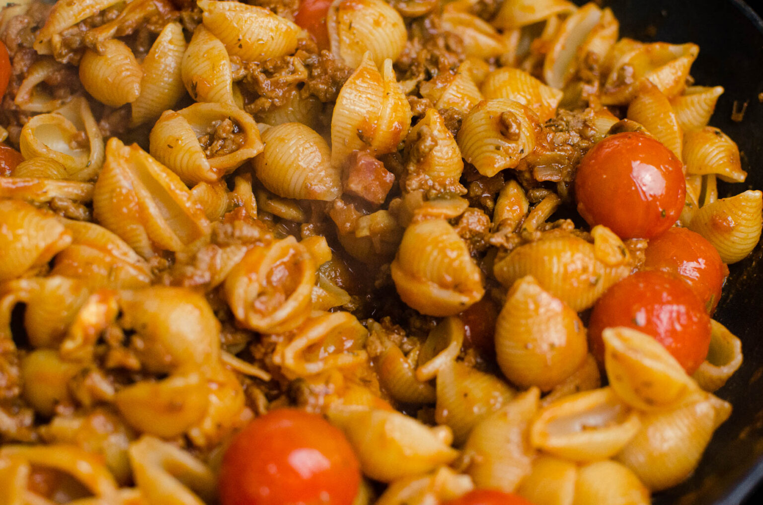 Cheesy Bolognese Pasta Bake - Easy Weeknight Dinner